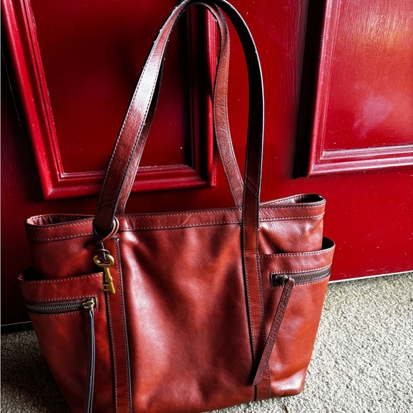 Fossil | Bags | Fossil Tote Has Some Wear As Shown In Pictures | Poshmark